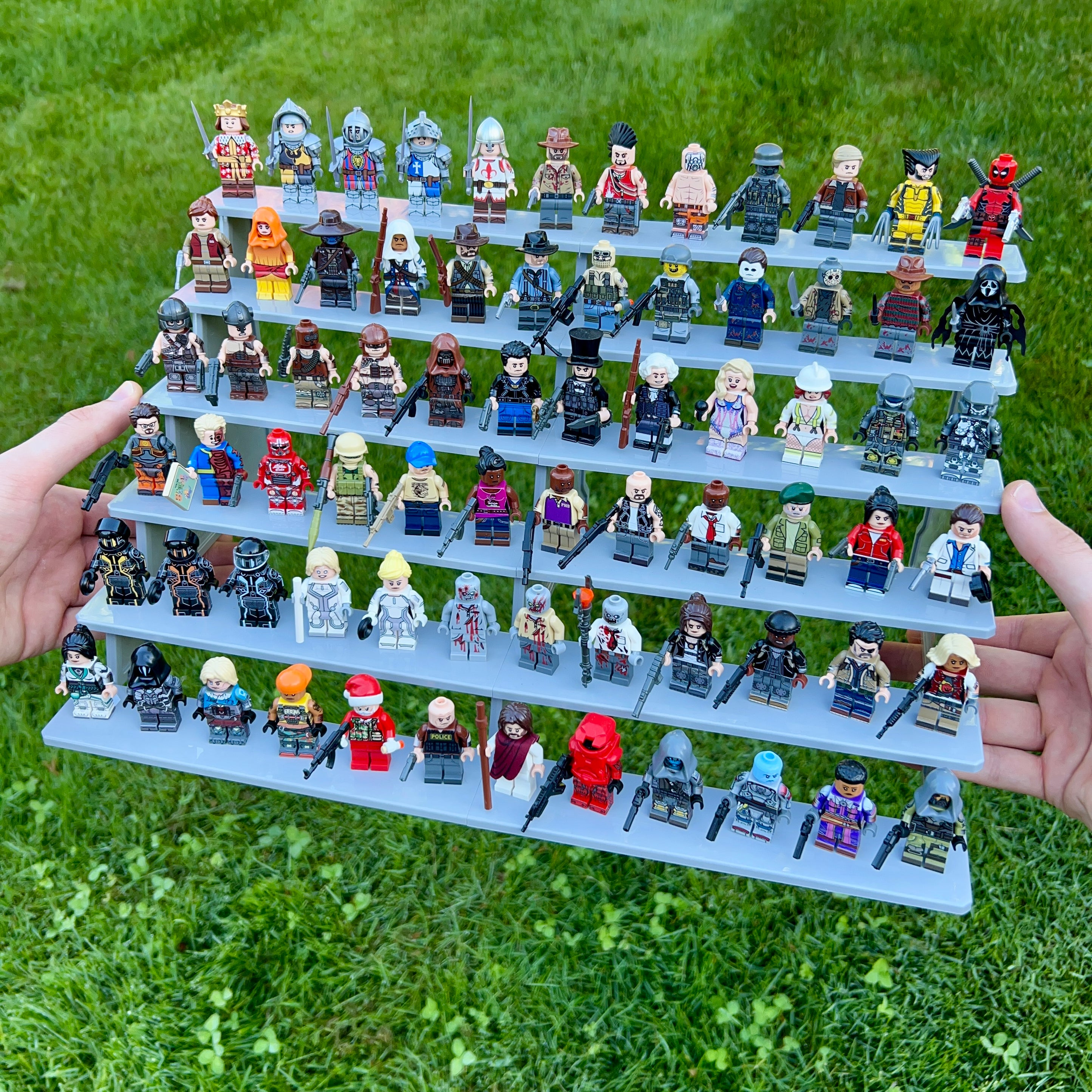 Minifigure Display Stand – BrickTactical